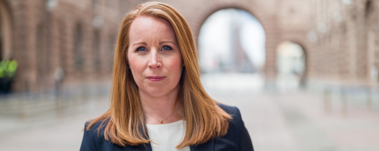 ANNIE LÖÖF: SD sopar sexbrott under mattan – om det inte är invandrare ... ANNIE LÖÖF: SD sopar sexbrott under mattan – om det inte är invandrare ...